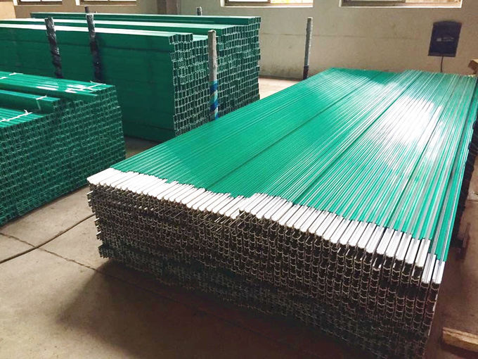 HFP56 PVC Housing Overhead Crane Hoist Parts Enclosed Conductor Rail System