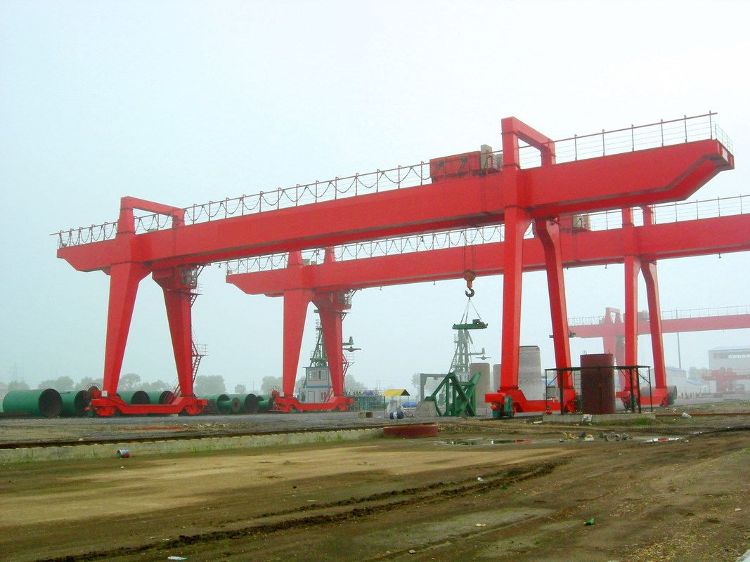 ISO Box Type Double Girder Gantry Crane for Petroleum Industry QM450T ...