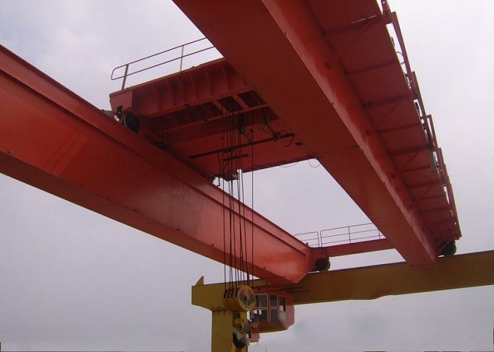 LH -10t -10.5m -9m Double Girder Overhead Cranes , Bridge Crane Safety ...