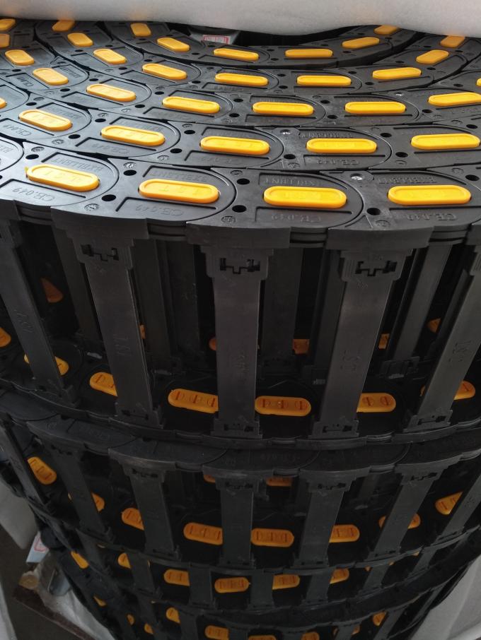 Flexible Crane Components Plastic Energy Drag Cable Chain For Festoon ...